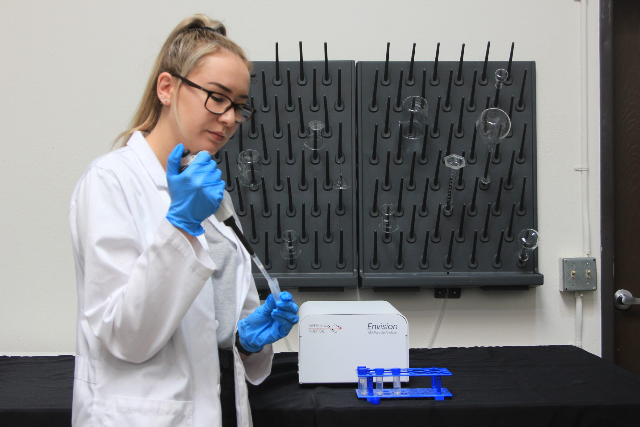 Nanoparticle Size Analyzer – Accurate Particle Measurement | Hyperion ...